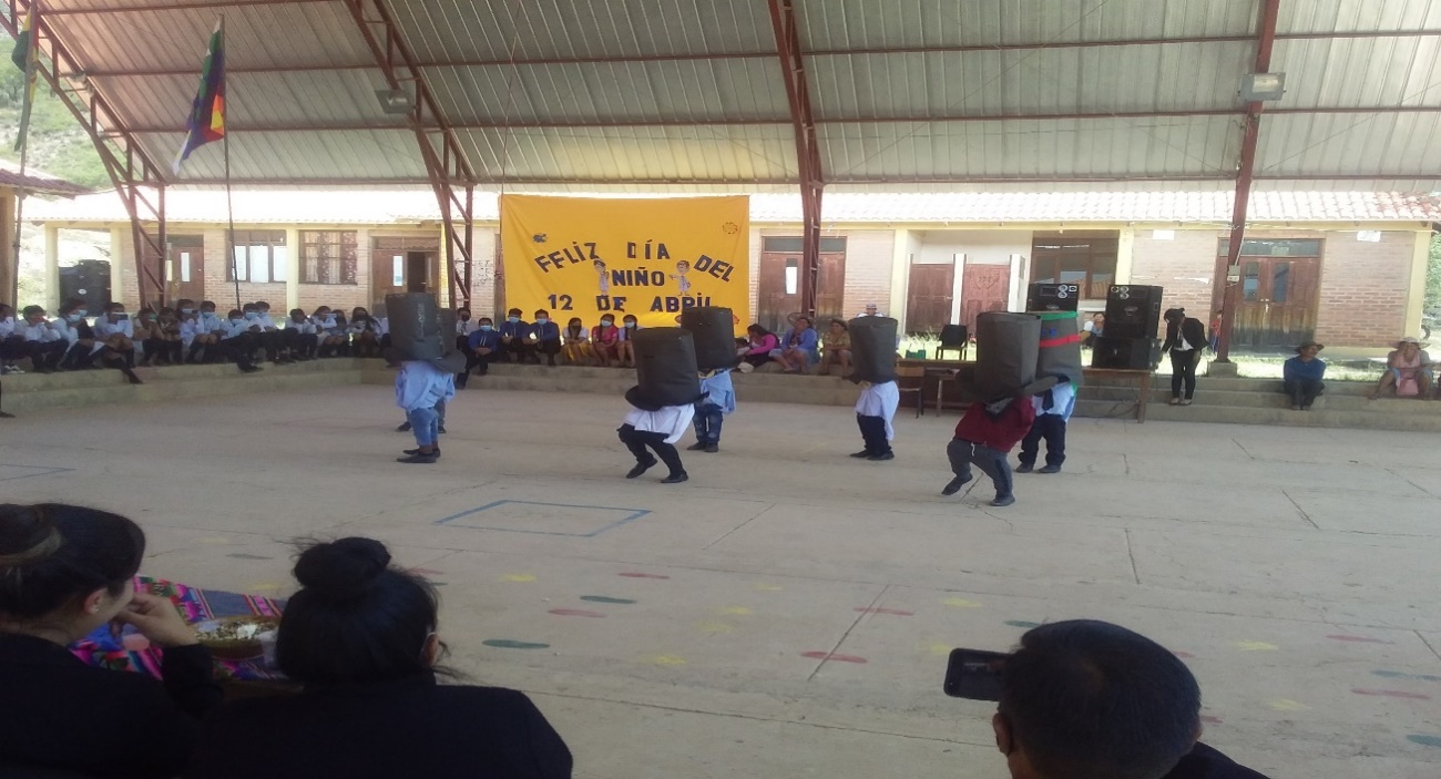 Apoyamos la educación en las comunidades rurales del río Tapacarí en ...